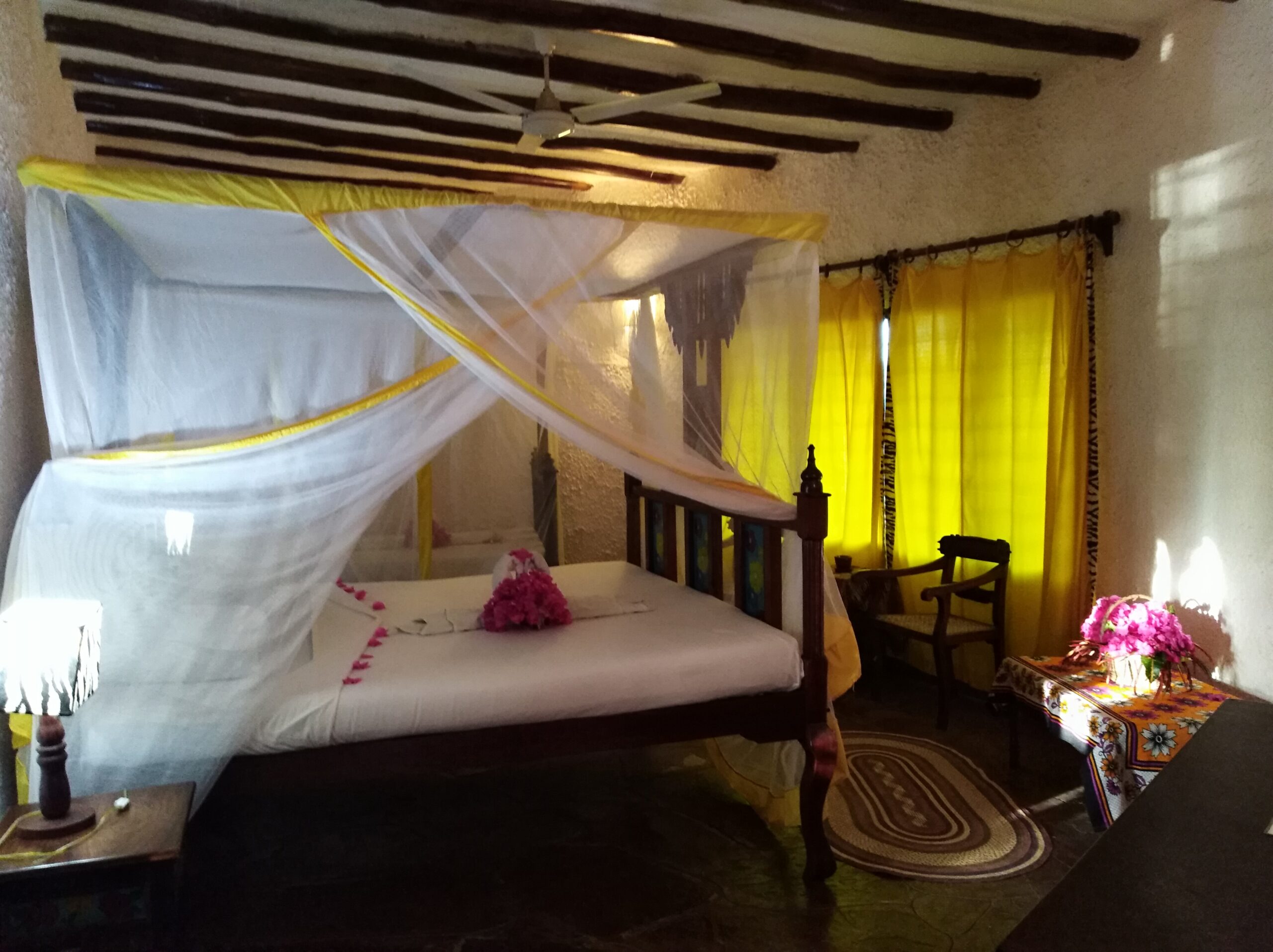 Rooms - Flamingo Villas Resort